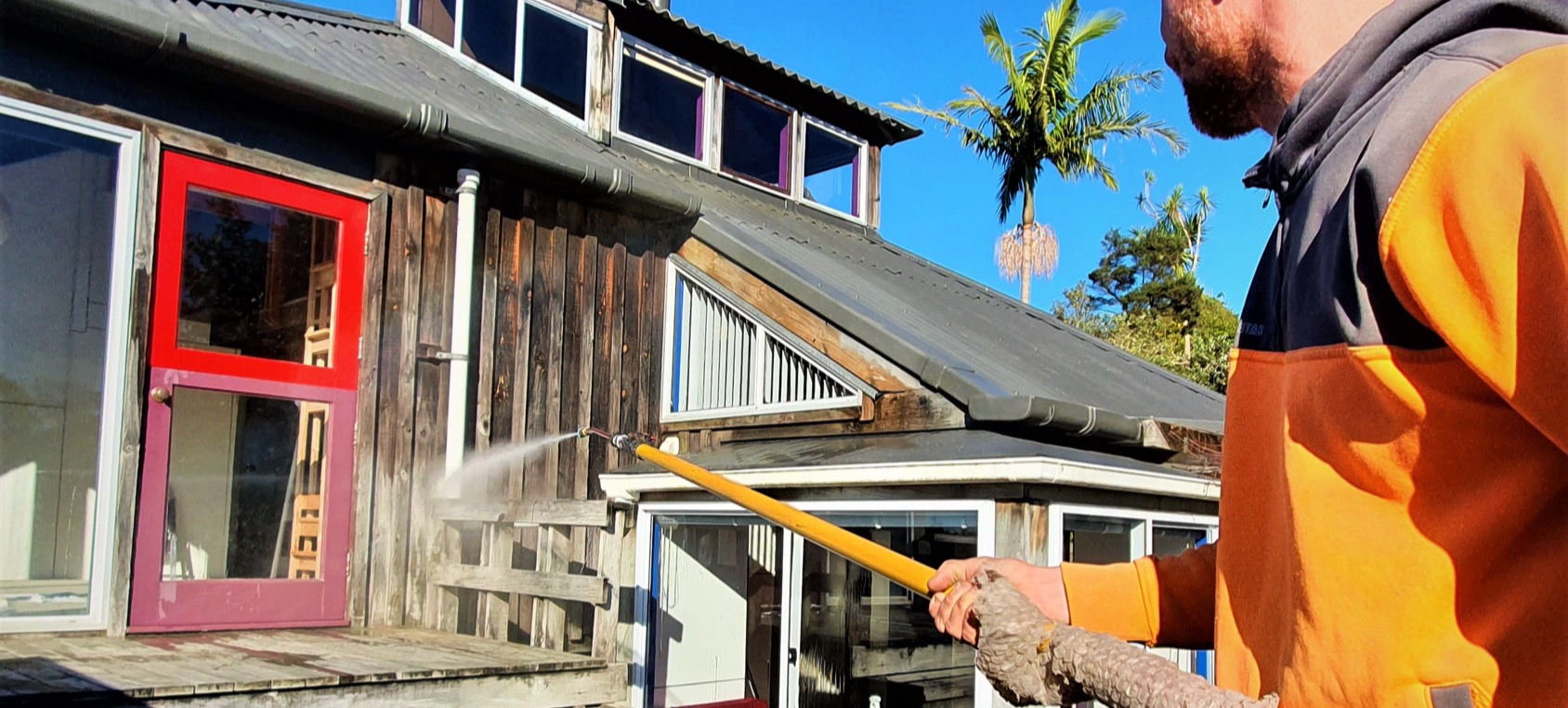 House Wash - El Contractor