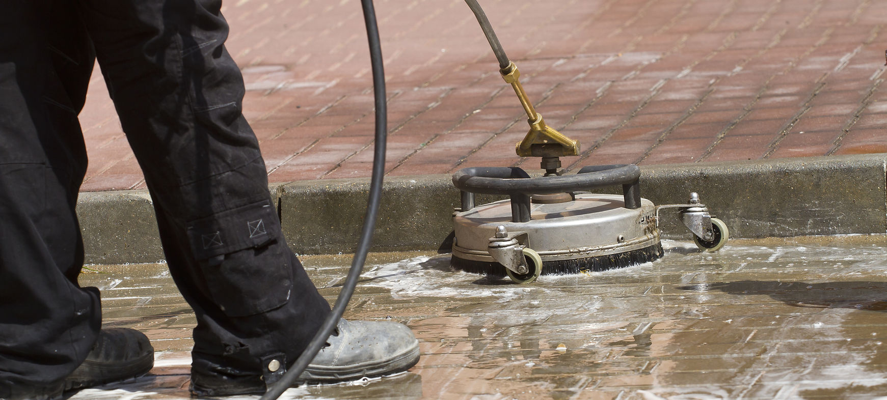 Exterior Clean - El Contractor